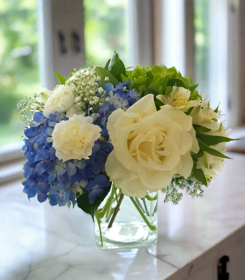 Valley Flowers ,Winnipeg Florist, Free delivery in Winnipeg.